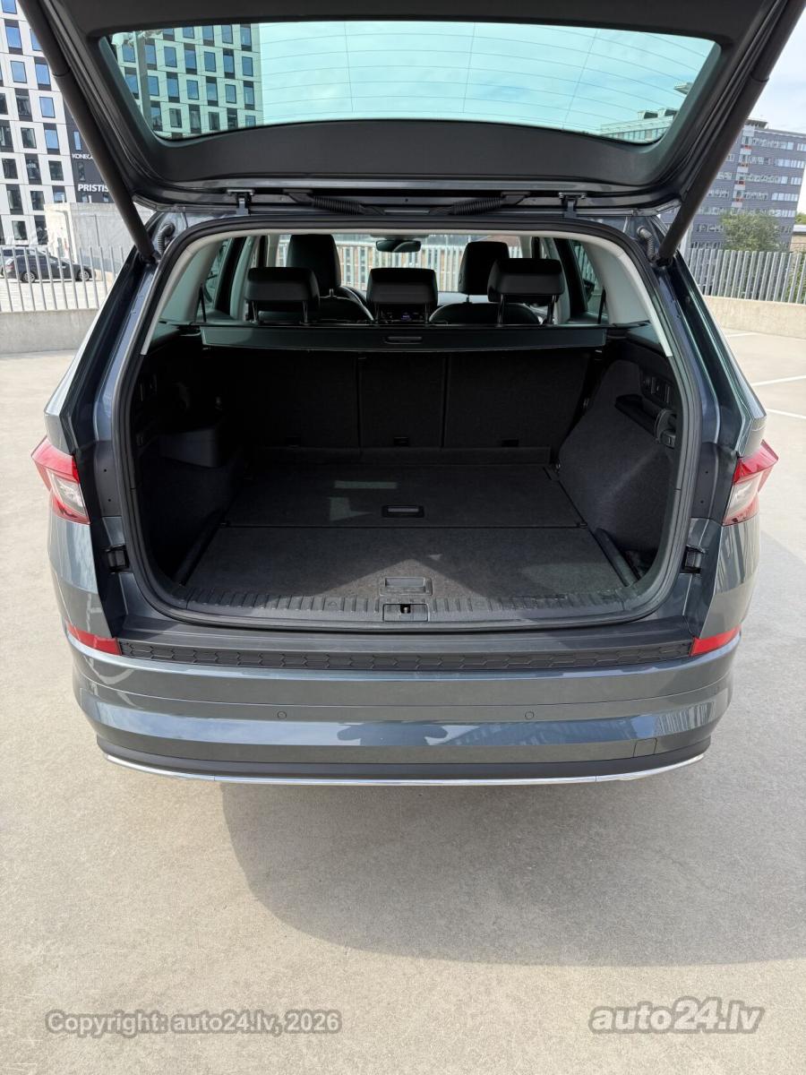 Pelēks Skoda Kodiaq 2020 Tallina, ar dzinēja tilpumu 2.00 L un nobraukumu 172 tūkst. km par 27500 €, foto 9 vietnē AUTOMOTO.COM.LV