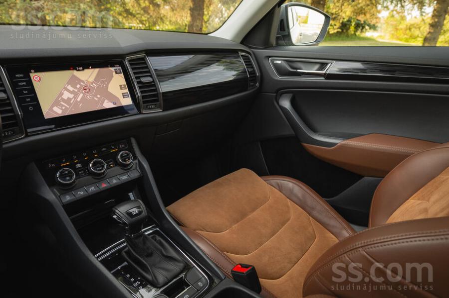 Pelēks Skoda Kodiaq 2020 Jelgava, ar dzinēja tilpumu 1.50 L un nobraukumu 0 tūkst. km par 17500 €, foto 17 vietnē AUTOMOTO.COM.LV