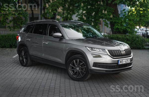 Pelēks Skoda Kodiaq 2020 Rīga, ar dzinēja tilpumu 2.00 L un nobraukumu 181 tūkst. km par 19400 €, foto 3 vietnē AUTOMOTO.COM.LV