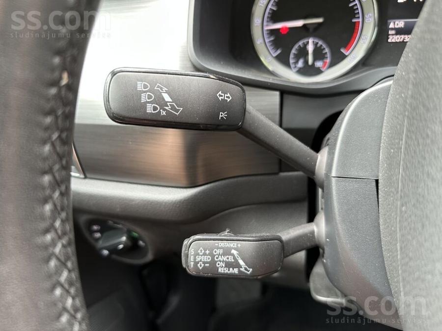 Серый Шкода Kodiaq 2020 в Елгава, объемом двигателя 2.00 л и пробегом 220 тыс. км за 16700 €, фото 17 на AUTOMOTO.COM.LV