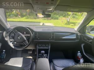 Grey Skoda Kodiaq 2020 in Riga, with an engine capacity of 2.00 L and mileage of 43 thousand km for 26800 €, photo 7 on AUTOMOTO.COM.LV