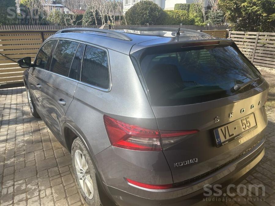 Grey Skoda Kodiaq 2020 in Jurmala, with an engine capacity of 1.50 L and mileage of 125 thousand km for 19490 €, photo 5 on AUTOMOTO.COM.LV