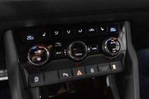 Серый Шкода Kodiaq 2020 в Вильнюс, объемом двигателя 2.00 л и пробегом 159 тыс. км за 28300 €, фото 24 на AUTOMOTO.COM.LV
