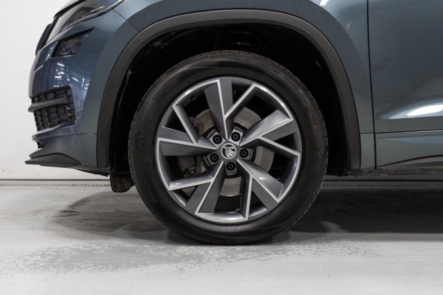 Серый Шкода Kodiaq 2020 в Вильнюс, объемом двигателя 2.00 л и пробегом 159 тыс. км за 28300 €, фото 28 на AUTOMOTO.COM.LV