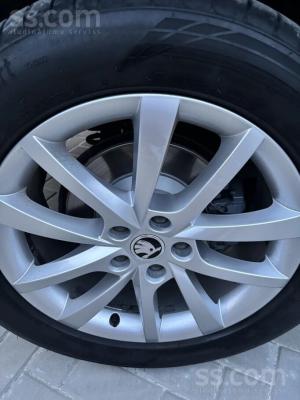 Pelēks Skoda Kodiaq 2020 Rīga, ar dzinēja tilpumu 1.50 L un nobraukumu 200 tūkst. km par 20500 €, foto 5 vietnē AUTOMOTO.COM.LV