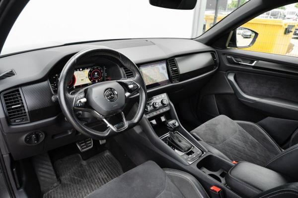 Grey Skoda Kodiaq 2020 in Riga, with an engine capacity of 2.00 L and mileage of 160 thousand km for 21500 €, photo 9 on AUTOMOTO.COM.LV