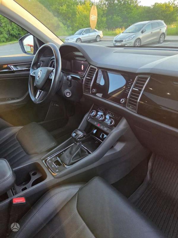 Grey Skoda Kodiaq 2020 in Vilnius, with an engine capacity of 1.97 L and mileage of 187 thousand km for 25300 €, photo 8 on AUTOMOTO.COM.LV