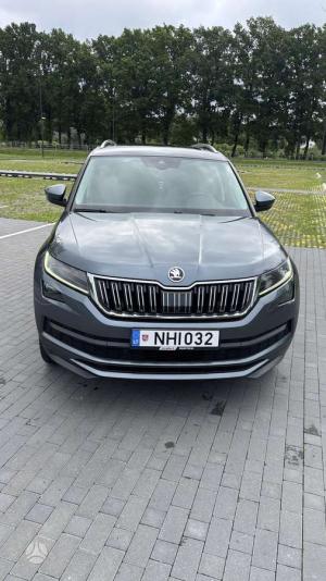 Grey Skoda Kodiaq 2020 in Kaunas, with an engine capacity of 1.97 L and mileage of 350 thousand km for 17450 €, photo 4 on AUTOMOTO.COM.LV