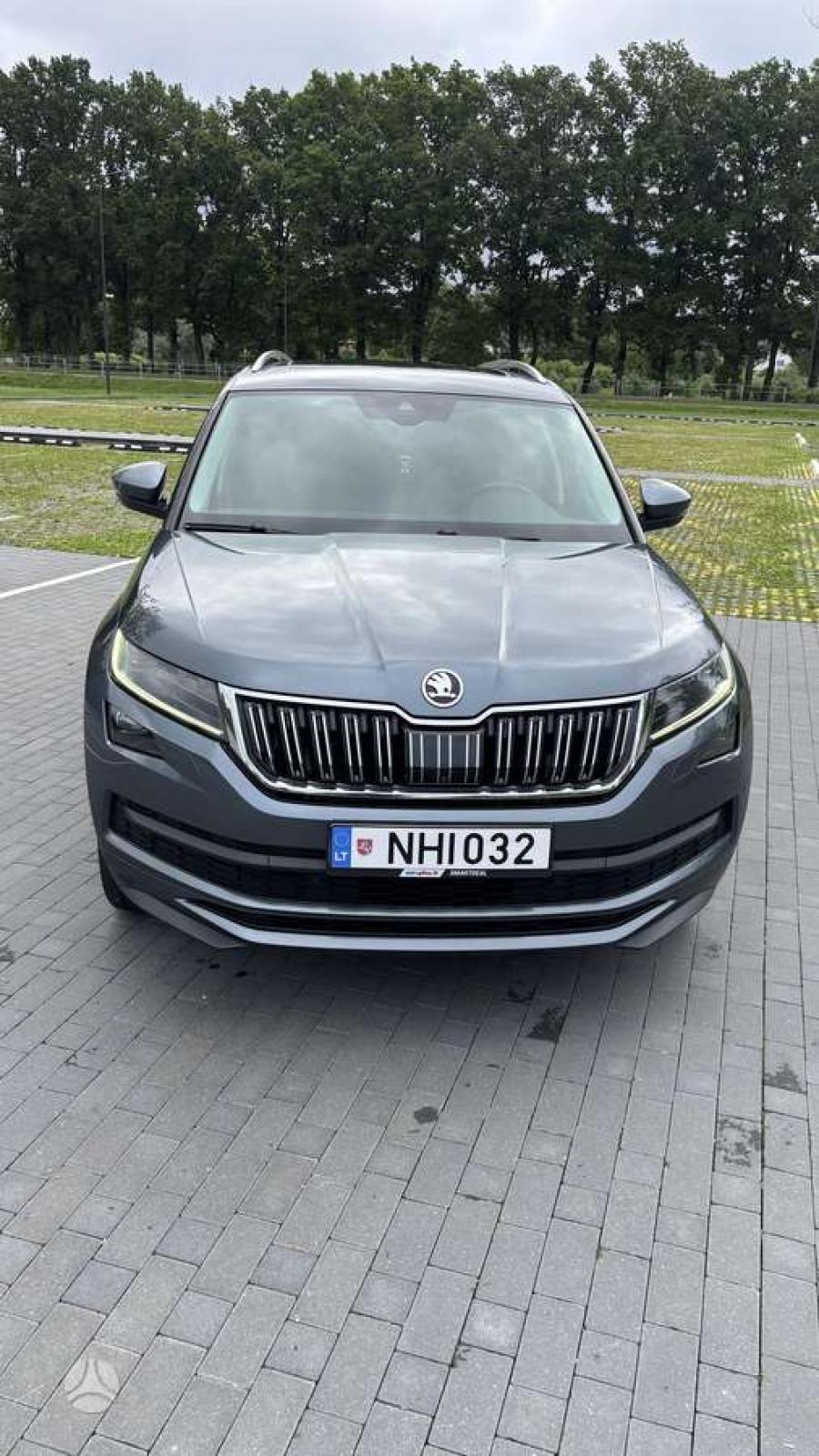 Grey Skoda Kodiaq 2020 in Kaunas, with an engine capacity of 1.97 L and mileage of 350 thousand km for 17450 €, photo 4 on AUTOMOTO.COM.LV