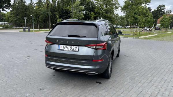 Pelēks Skoda Kodiaq 2020 Kauņa, ar dzinēja tilpumu 1.97 L un nobraukumu 350 tūkst. km par 17450 €, foto 9 vietnē AUTOMOTO.COM.LV