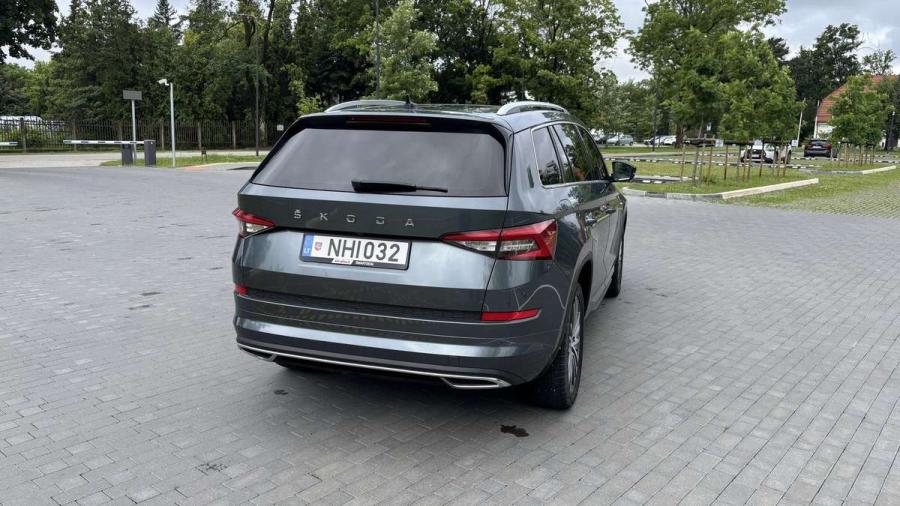 Grey Skoda Kodiaq 2020 in Kaunas, with an engine capacity of 1.97 L and mileage of 350 thousand km for 17450 €, photo 9 on AUTOMOTO.COM.LV