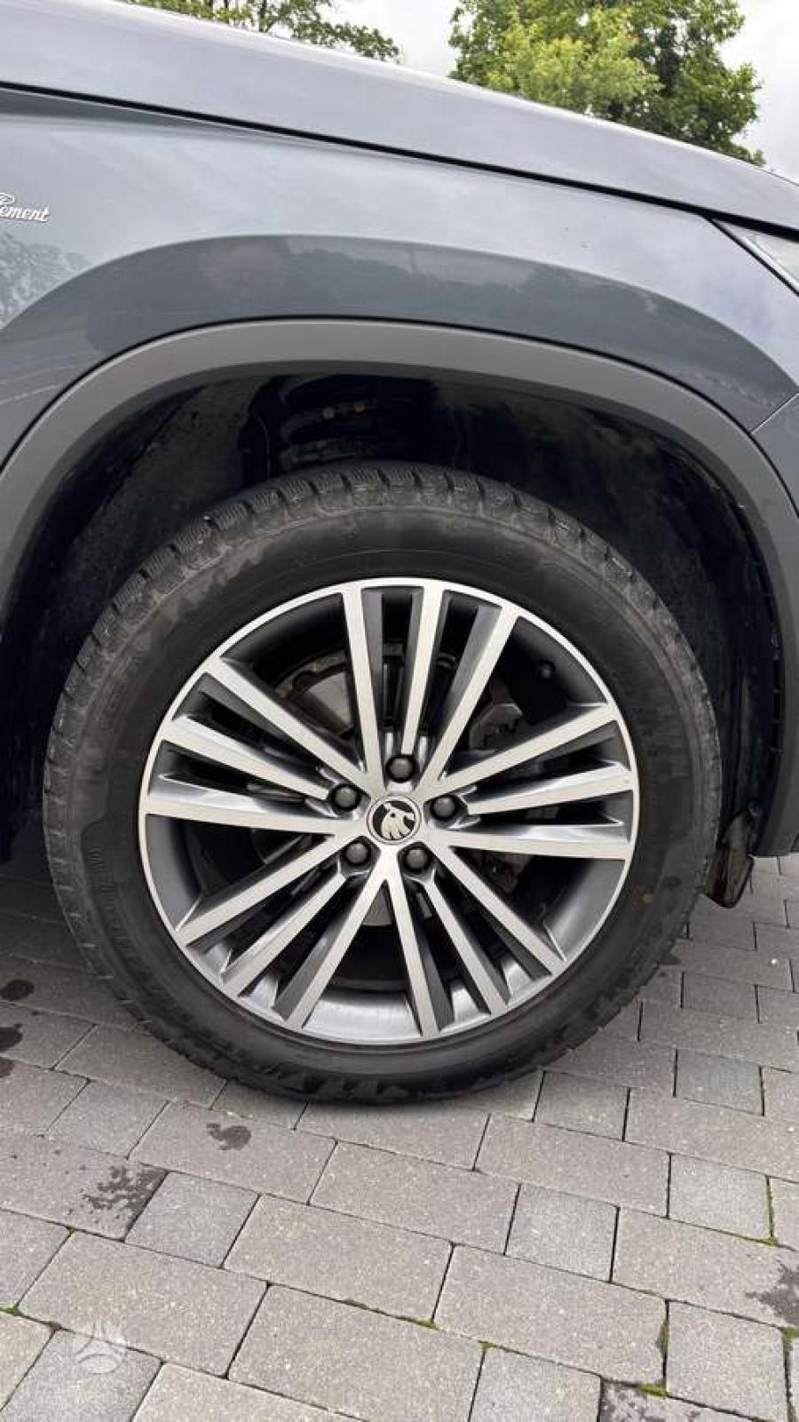 Grey Skoda Kodiaq 2020 in Kaunas, with an engine capacity of 1.97 L and mileage of 350 thousand km for 17450 €, photo 14 on AUTOMOTO.COM.LV