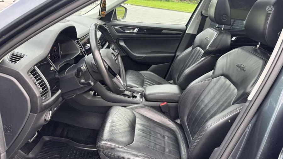 Grey Skoda Kodiaq 2020 in Kaunas, with an engine capacity of 1.97 L and mileage of 350 thousand km for 17450 €, photo 17 on AUTOMOTO.COM.LV