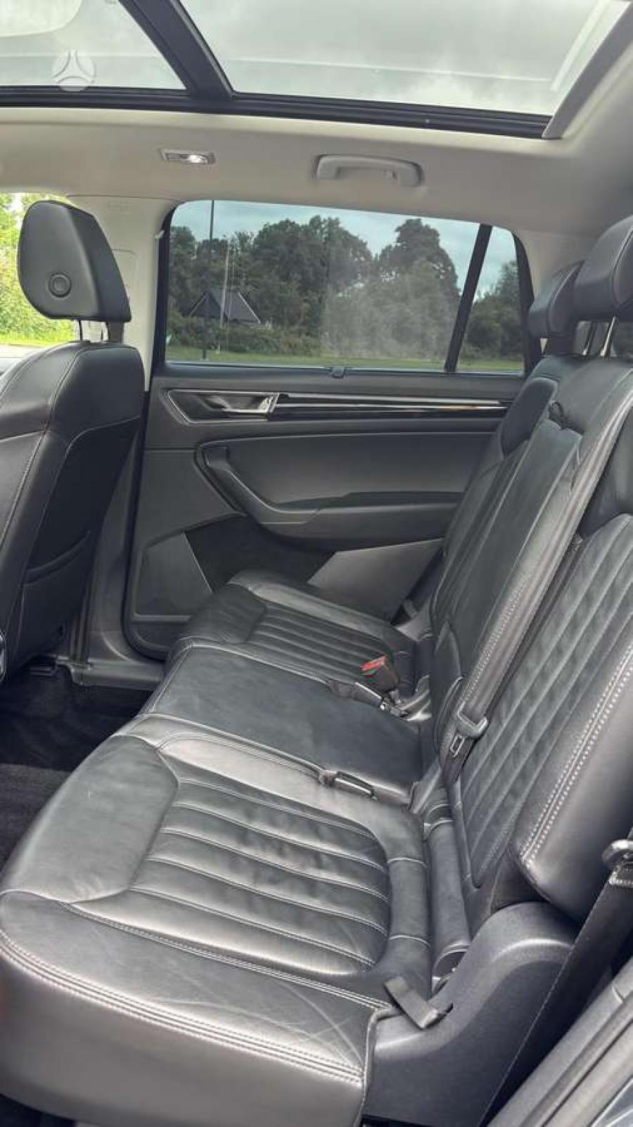 Grey Skoda Kodiaq 2020 in Kaunas, with an engine capacity of 1.97 L and mileage of 350 thousand km for 17450 €, photo 19 on AUTOMOTO.COM.LV