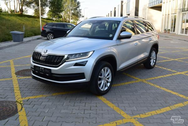 Pelēks Skoda Kodiaq 2020 Viļņa, ar dzinēja tilpumu 2.00 L un nobraukumu 293 tūkst. km par 17700 €, foto 3 vietnē AUTOMOTO.COM.LV