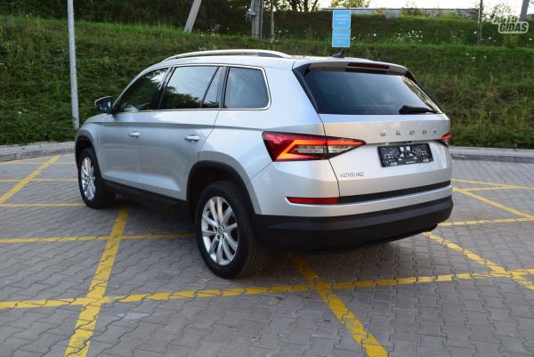 Pelēks Skoda Kodiaq 2020 Viļņa, ar dzinēja tilpumu 2.00 L un nobraukumu 293 tūkst. km par 17700 €, foto 5 vietnē AUTOMOTO.COM.LV