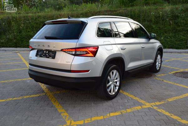 Pelēks Skoda Kodiaq 2020 Viļņa, ar dzinēja tilpumu 2.00 L un nobraukumu 293 tūkst. km par 17700 €, foto 7 vietnē AUTOMOTO.COM.LV