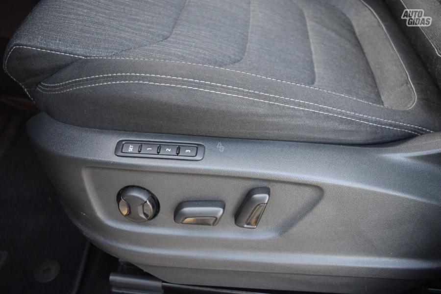 Grey Skoda Kodiaq 2020 in Vilnius, with an engine capacity of 2.00 L and mileage of 293 thousand km for 17700 €, photo 28 on AUTOMOTO.COM.LV