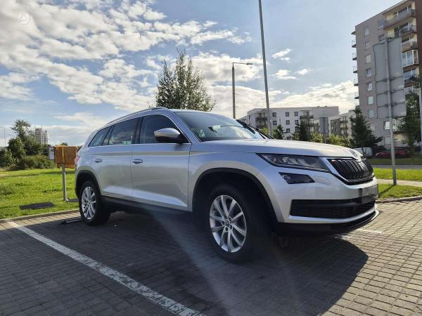 Grey Skoda Kodiaq 2020 in Vilnius, with an engine capacity of 1.97 L and mileage of 92 thousand km for 23900 €, photo 1 on AUTOMOTO.COM.LV