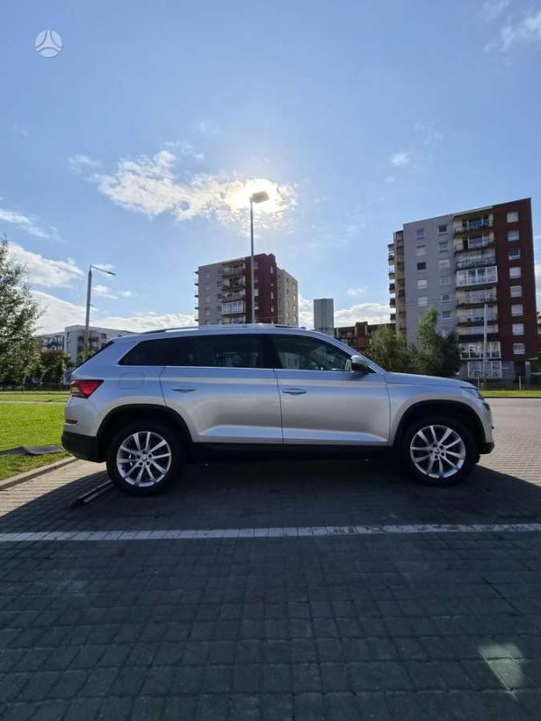 Grey Skoda Kodiaq 2020 in Vilnius, with an engine capacity of 1.97 L and mileage of 92 thousand km for 23900 €, photo 3 on AUTOMOTO.COM.LV