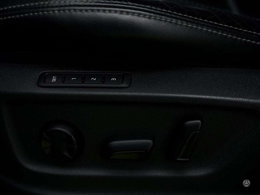 Pelēks Skoda Kodiaq 2020 Viļņa, ar dzinēja tilpumu 1.97 L un nobraukumu 234 tūkst. km par 20990 €, foto 24 vietnē AUTOMOTO.COM.LV