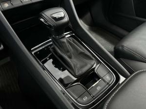 Grey Skoda Kodiaq 2020 in Vilnius, with an engine capacity of 2.00 L and mileage of 171 thousand km for 19850 €, photo 25 on AUTOMOTO.COM.LV