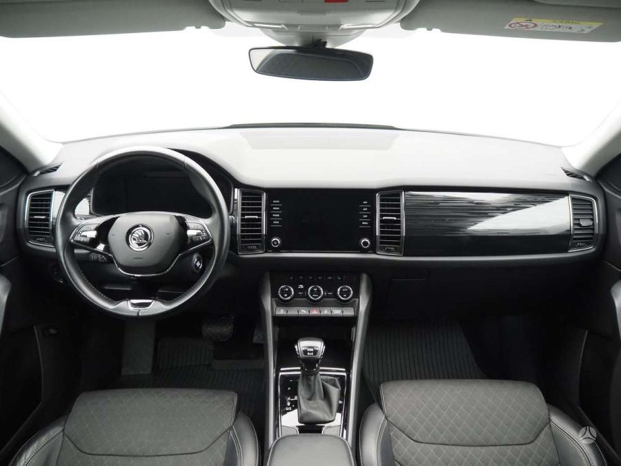 Grey Skoda Kodiaq 2020 in Vilnius, with an engine capacity of 1.98 L and mileage of 140 thousand km for 23000 €, photo 19 on AUTOMOTO.COM.LV