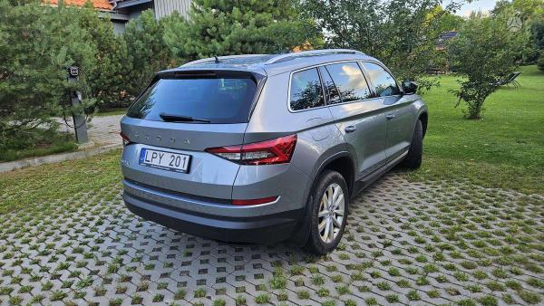 Серый Шкода Kodiaq 2020 в Клайпеда, объемом двигателя 1.97 л и пробегом 136 тыс. км за 21000 €, фото 6 на AUTOMOTO.COM.LV