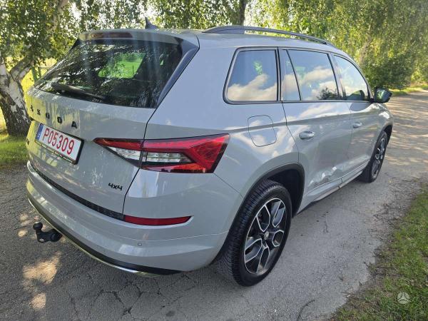Grey Skoda Kodiaq 2020 in Raseiniai, with an engine capacity of 1.97 L and mileage of 226 thousand km for 15450 €, photo 3 on AUTOMOTO.COM.LV