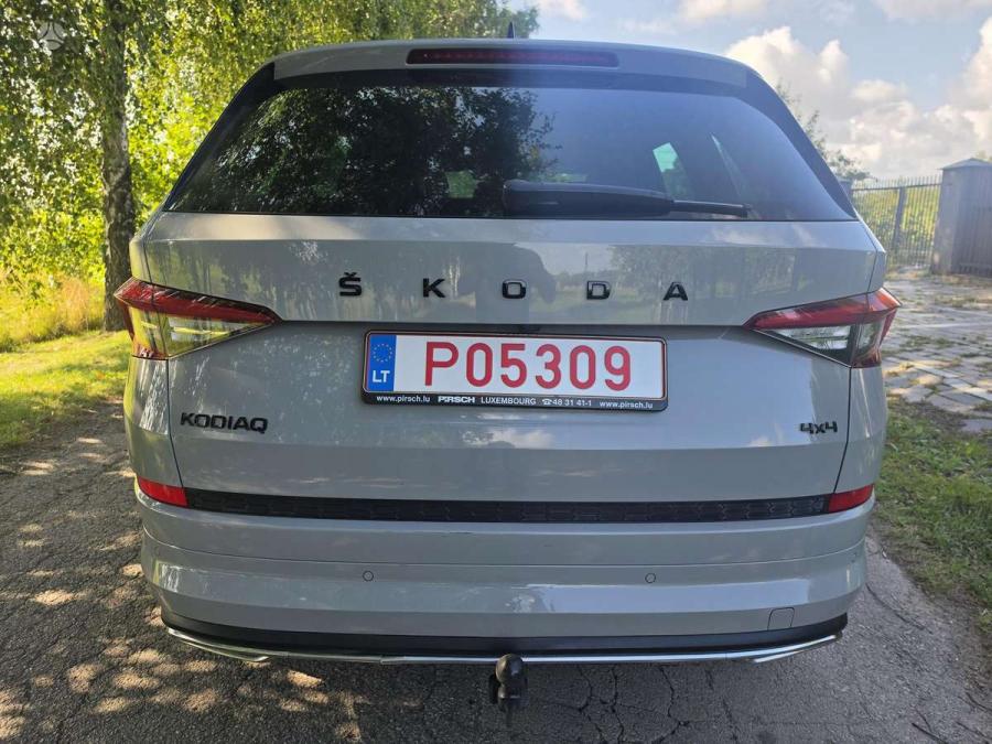 Grey Skoda Kodiaq 2020 in Raseiniai, with an engine capacity of 1.97 L and mileage of 226 thousand km for 15450 €, photo 7 on AUTOMOTO.COM.LV