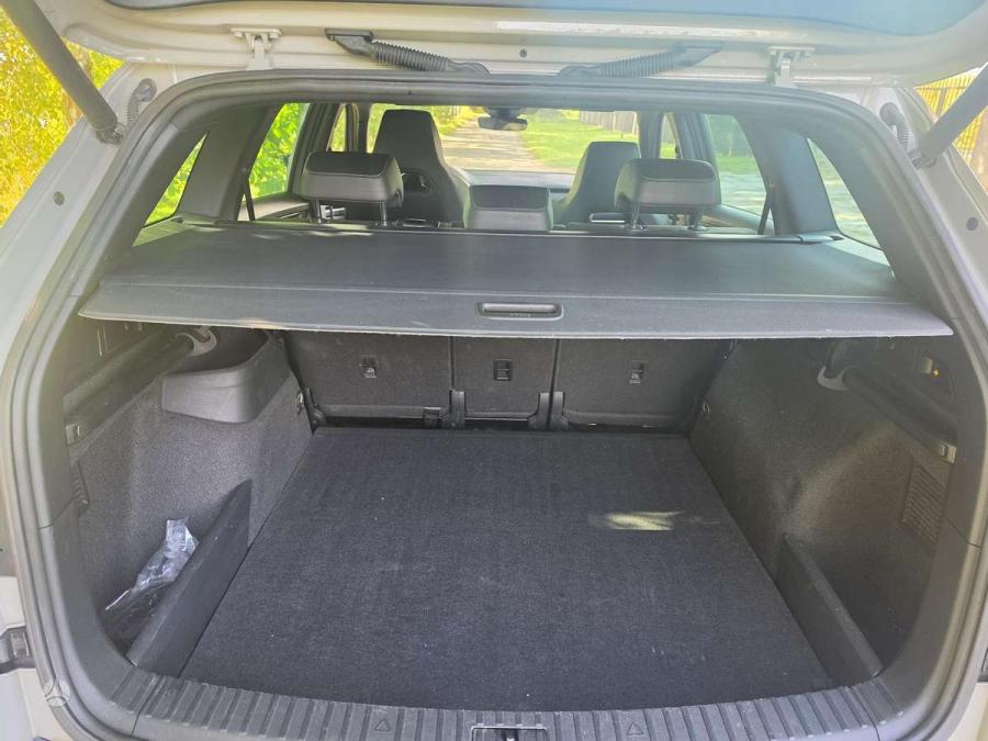 Grey Skoda Kodiaq 2020 in Raseiniai, with an engine capacity of 1.97 L and mileage of 226 thousand km for 15450 €, photo 23 on AUTOMOTO.COM.LV