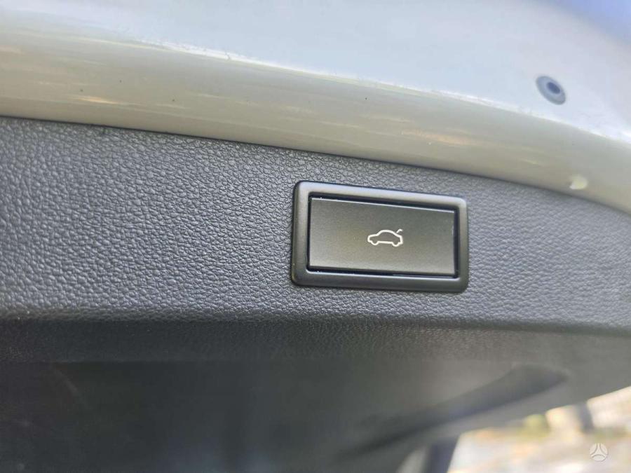 Grey Skoda Kodiaq 2020 in Raseiniai, with an engine capacity of 1.97 L and mileage of 226 thousand km for 15450 €, photo 24 on AUTOMOTO.COM.LV