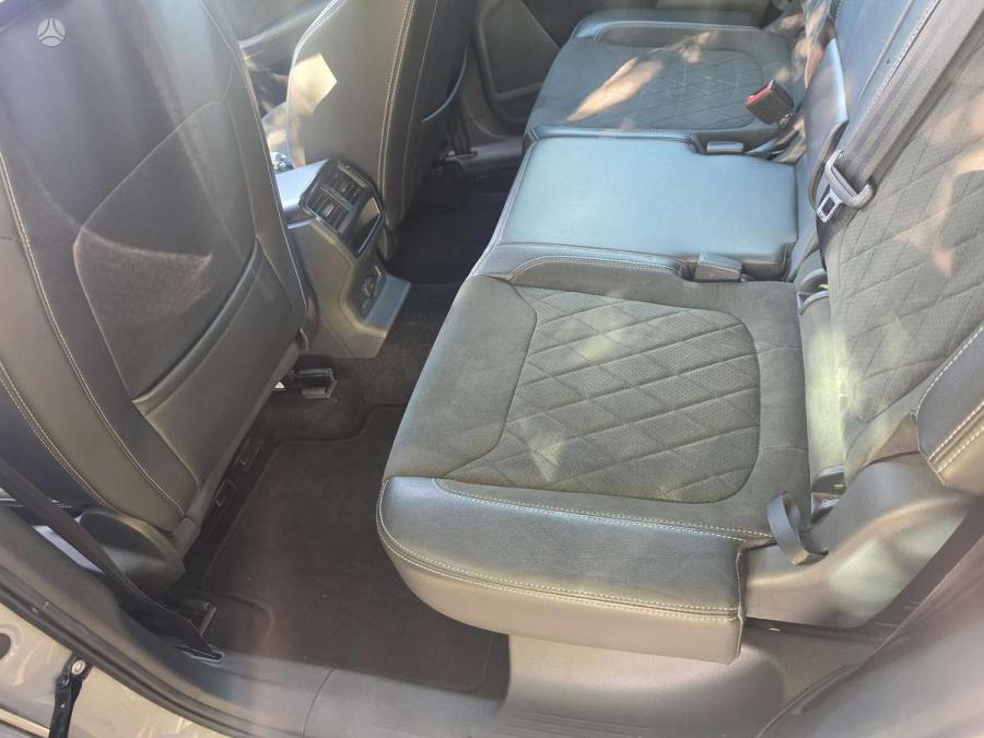 Grey Skoda Kodiaq 2020 in Raseiniai, with an engine capacity of 1.97 L and mileage of 226 thousand km for 15450 €, photo 26 on AUTOMOTO.COM.LV