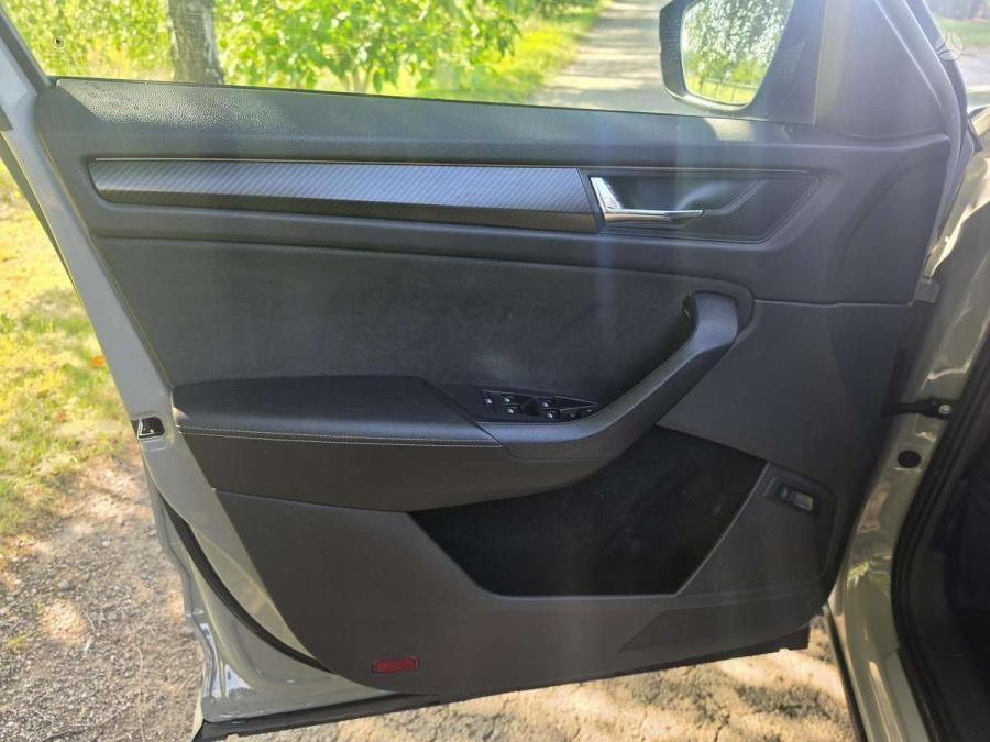Grey Skoda Kodiaq 2020 in Raseiniai, with an engine capacity of 1.97 L and mileage of 226 thousand km for 15450 €, photo 28 on AUTOMOTO.COM.LV