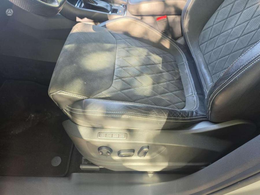 Grey Skoda Kodiaq 2020 in Raseiniai, with an engine capacity of 1.97 L and mileage of 226 thousand km for 15450 €, photo 29 on AUTOMOTO.COM.LV