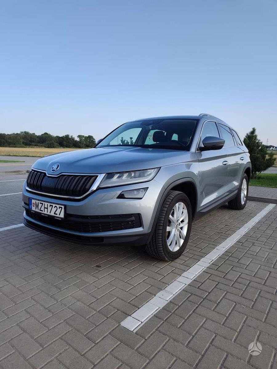 Grey Skoda Kodiaq 2020 in Kaunas, with an engine capacity of 1.97 L and mileage of 211 thousand km for 19499 €, photo 1 on AUTOMOTO.COM.LV