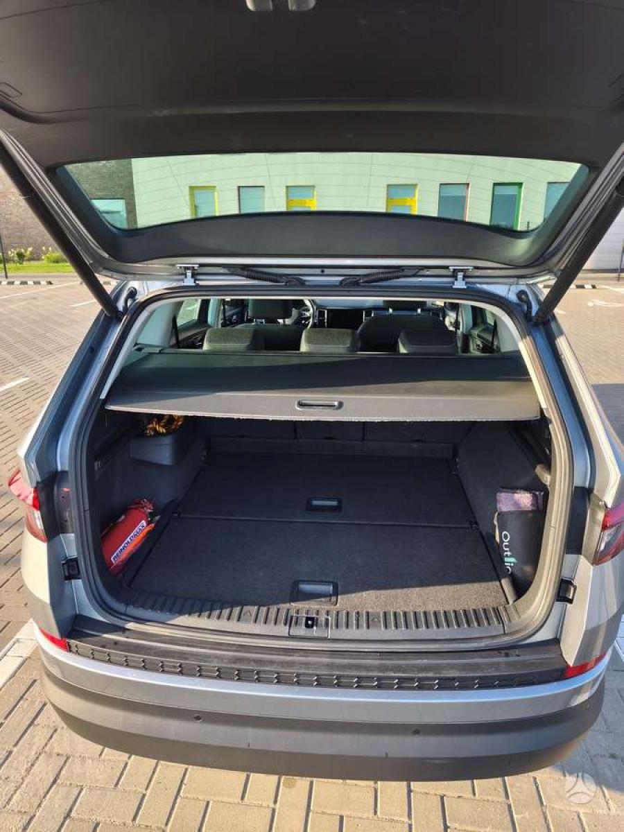 Grey Skoda Kodiaq 2020 in Kaunas, with an engine capacity of 1.97 L and mileage of 211 thousand km for 19499 €, photo 9 on AUTOMOTO.COM.LV