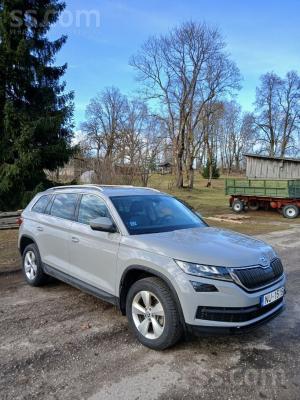Серый Шкода Kodiaq 2020 в Мадона, объемом двигателя 2.00 л и пробегом 215 тыс. км за 18000 €, фото 3 на AUTOMOTO.COM.LV