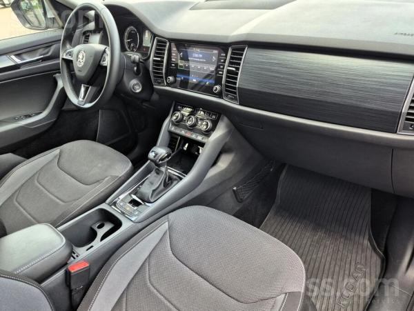 Grey Skoda Kodiaq 2020 in Riga, with an engine capacity of 1.50 L and mileage of 74 thousand km for 24490 €, photo 10 on AUTOMOTO.COM.LV