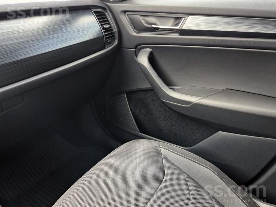 Pelēks Skoda Kodiaq 2020 Rīga, ar dzinēja tilpumu 1.50 L un nobraukumu 74 tūkst. km par 24490 €, foto 14 vietnē AUTOMOTO.COM.LV
