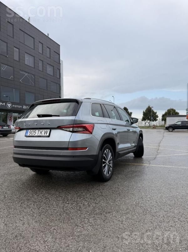 Skoda Kodiaq 2020 in Tallinn on AUTOMOTO.COM.LV Grey Skoda Kodiaq 2020 in Tallinn, with an engine capacity of 2.00 L and mileage of 173 thousand km for 22000 €, photo 5 on AUTOMOTO.COM.LV