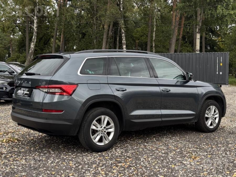 Grey Skoda Kodiaq 2020 in Valmiera, with an engine capacity of 2.00 L and mileage of 219 thousand km for 17400 €, photo 7 on AUTOMOTO.COM.LV