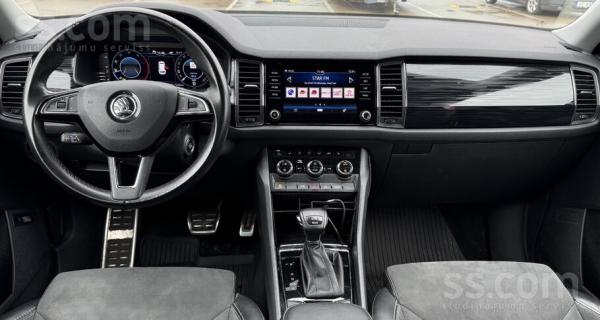 Grey Skoda Kodiaq 2020 in Riga, with an engine capacity of 2.00 L and mileage of 174 thousand km for 19600 €, photo 8 on AUTOMOTO.COM.LV