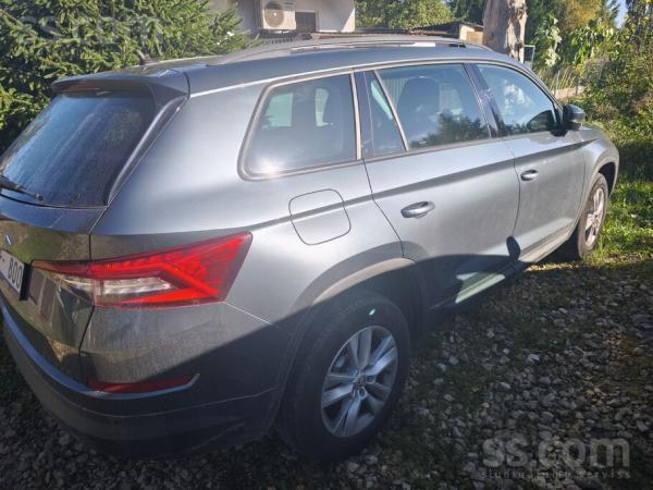 Skoda Kodiaq 2020 in Riga on AUTOMOTO.COM.LV Grey Skoda Kodiaq 2020 in Riga, with an engine capacity of 2.00 L and mileage of 238 thousand km for 16000 €, photo 1 on AUTOMOTO.COM.LV