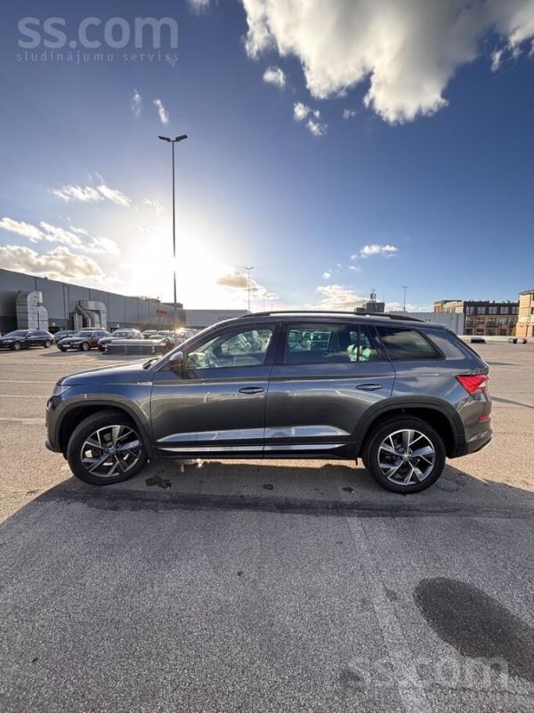 Pelēks Skoda Kodiaq 2020 Rīga, ar dzinēja tilpumu 1.50 L un nobraukumu 77 tūkst. km par 24500 €, foto 1 vietnē AUTOMOTO.COM.LV
