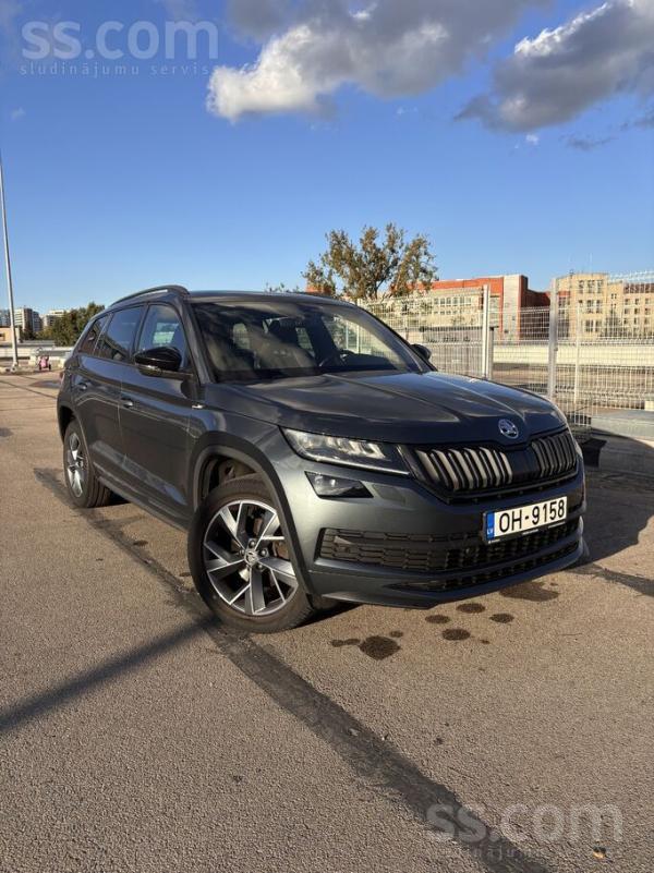 Pelēks Skoda Kodiaq 2020 Rīga, ar dzinēja tilpumu 1.50 L un nobraukumu 77 tūkst. km par 24500 €, foto 3 vietnē AUTOMOTO.COM.LV