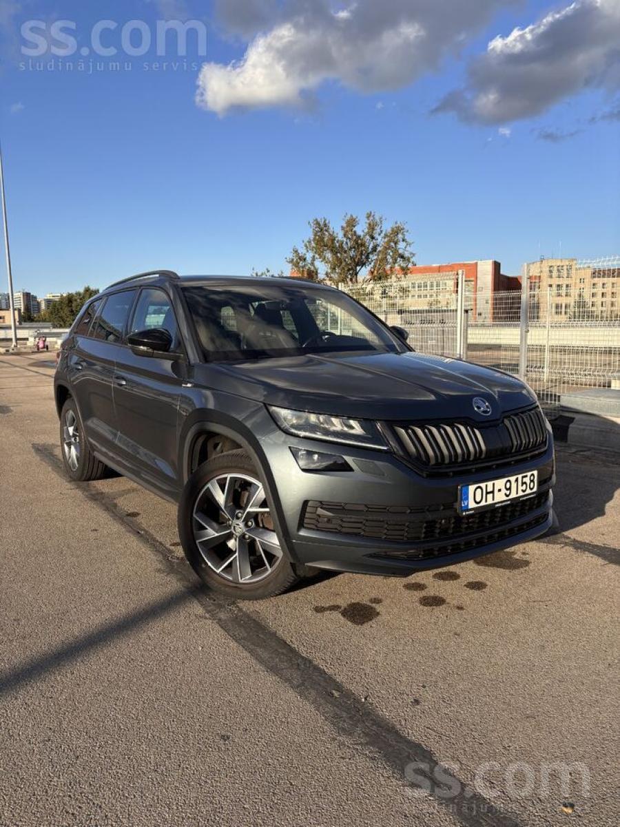 Серый Шкода Kodiaq 2020 в Рига, объемом двигателя 1.50 л и пробегом 77 тыс. км за 24500 €, фото 3 на AUTOMOTO.COM.LV