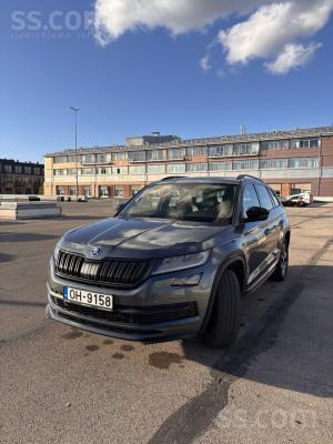 Серый Шкода Kodiaq 2020 в Рига, объемом двигателя 1.50 л и пробегом 77 тыс. км за 24500 €, фото 4 на AUTOMOTO.COM.LV