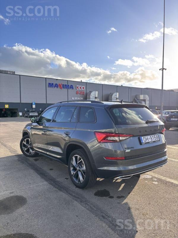 Pelēks Skoda Kodiaq 2020 Rīga, ar dzinēja tilpumu 1.50 L un nobraukumu 77 tūkst. km par 24500 €, foto 9 vietnē AUTOMOTO.COM.LV