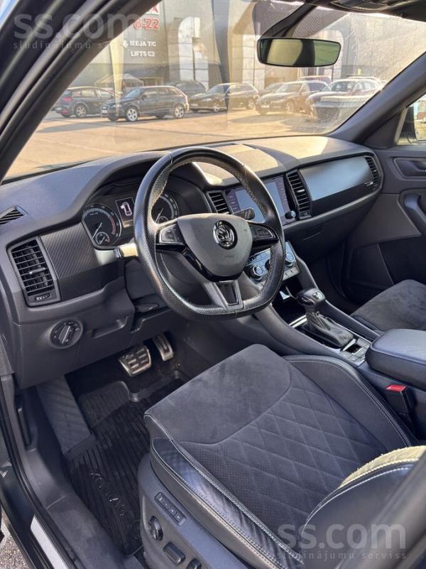 Pelēks Skoda Kodiaq 2020 Rīga, ar dzinēja tilpumu 1.50 L un nobraukumu 77 tūkst. km par 24500 €, foto 10 vietnē AUTOMOTO.COM.LV